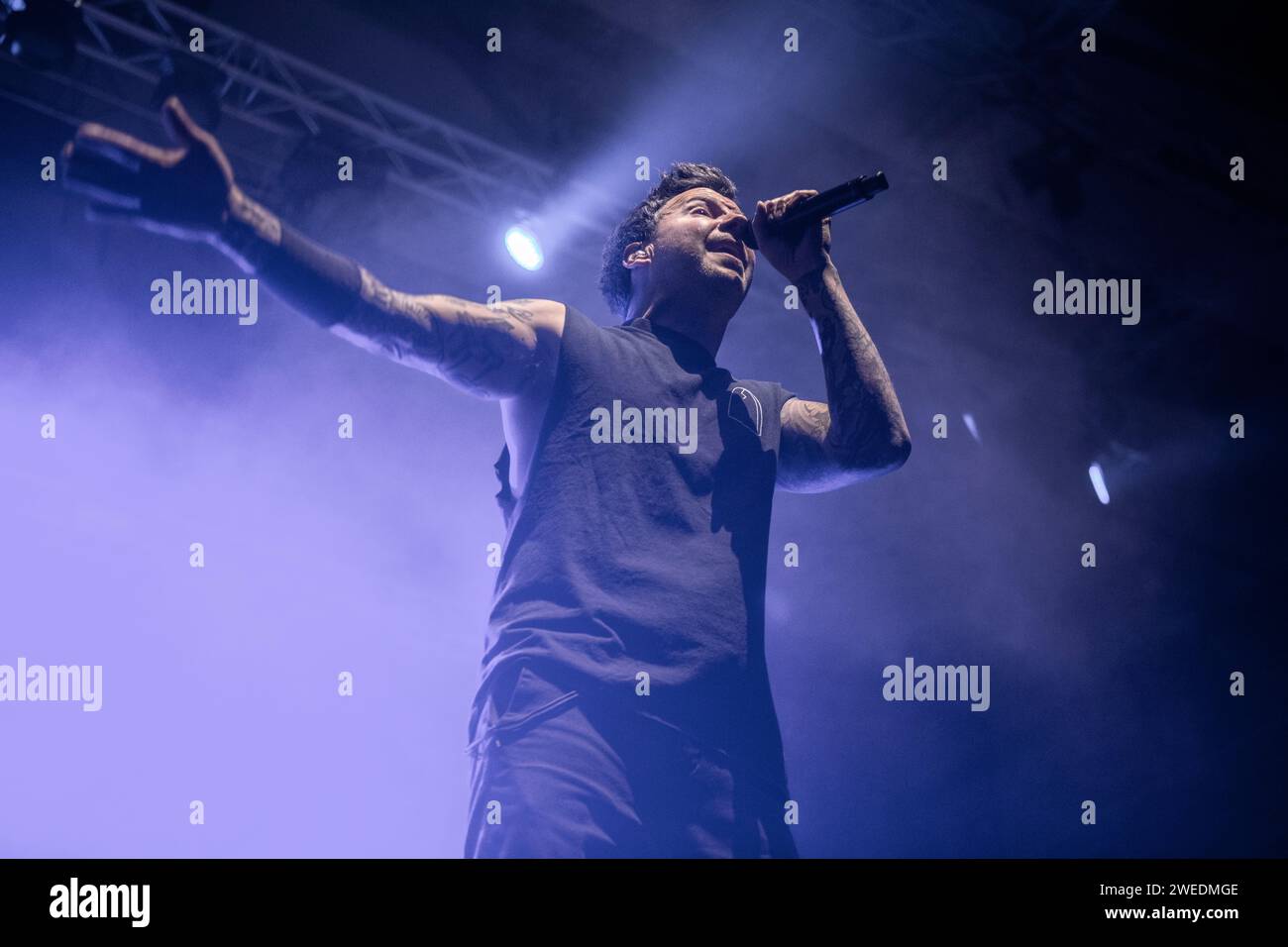Simple plan band hi-res stock photography and images - Alamy