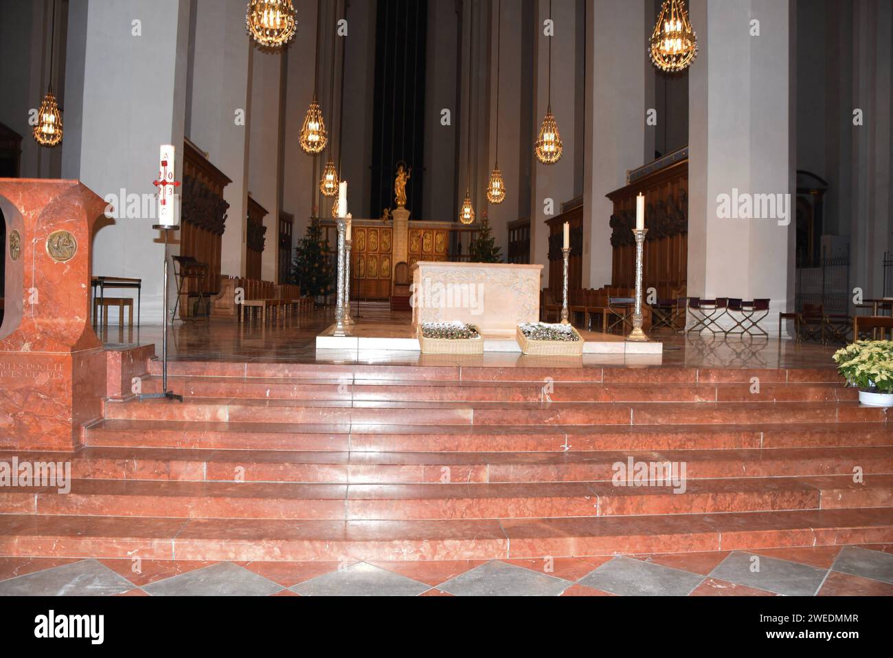 Altar Muenchen 24.01.2024 Liebfrauendom Oekumenische Feier zur ...