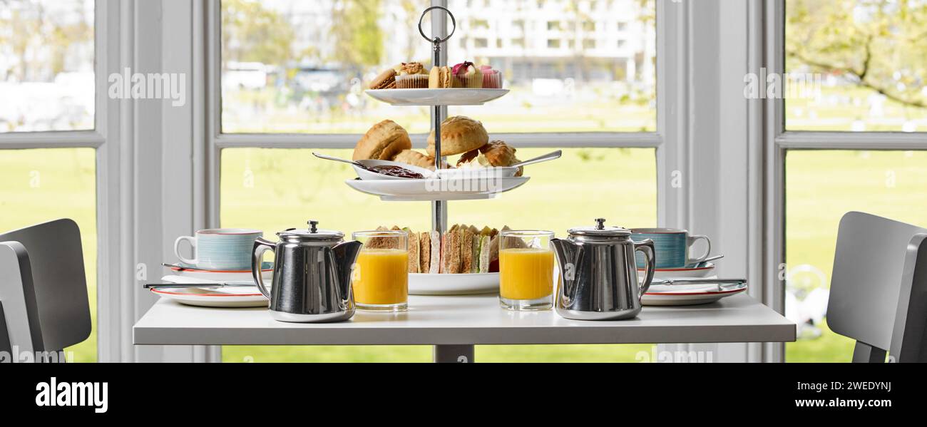 English high tea Stock Photo - Alamy