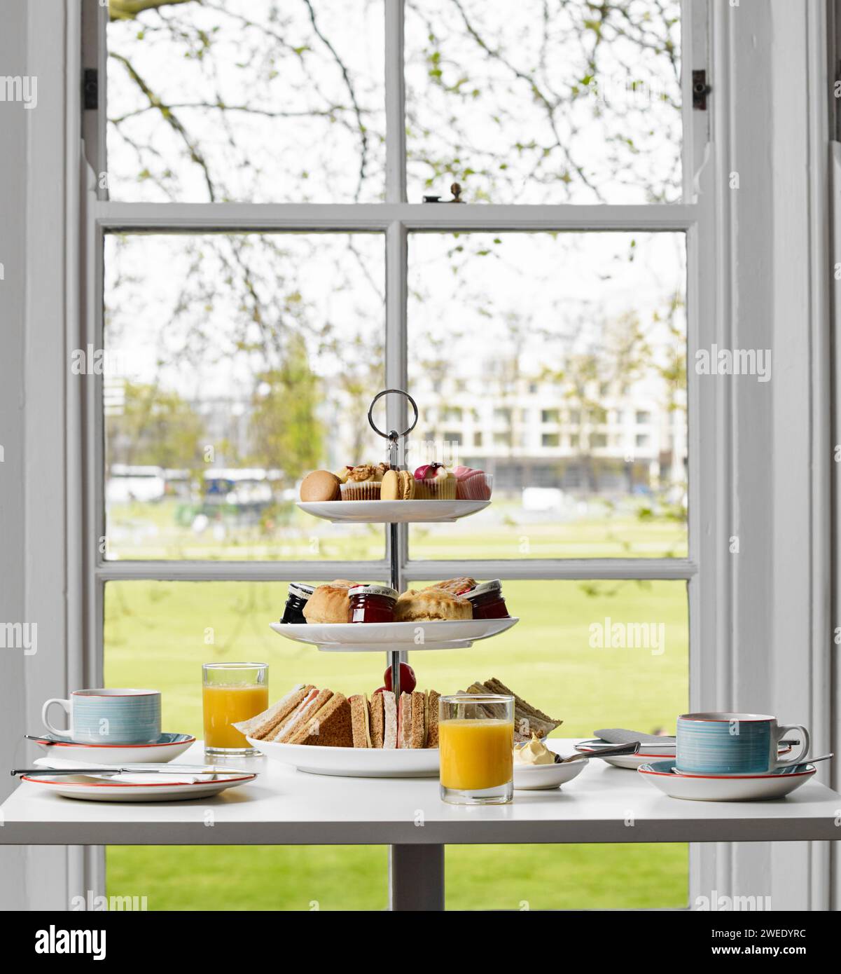 English high tea Stock Photo - Alamy