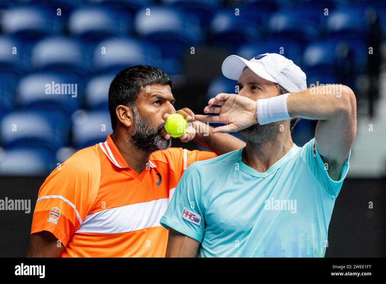 Melbourne, Australia. 25th Jan, 2024. Rohan Bopanna (L)/Matthew Ebden ...