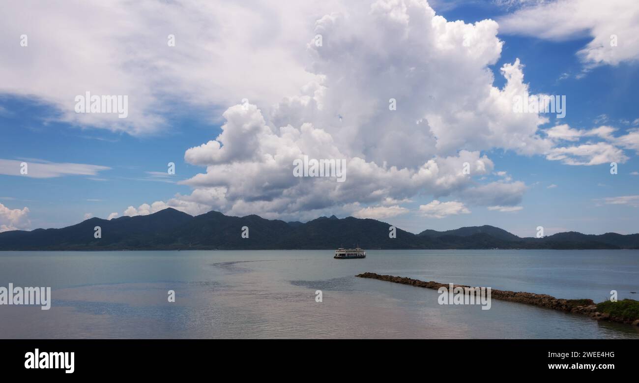Tropical island ferry hi-res stock photography and images - Alamy
