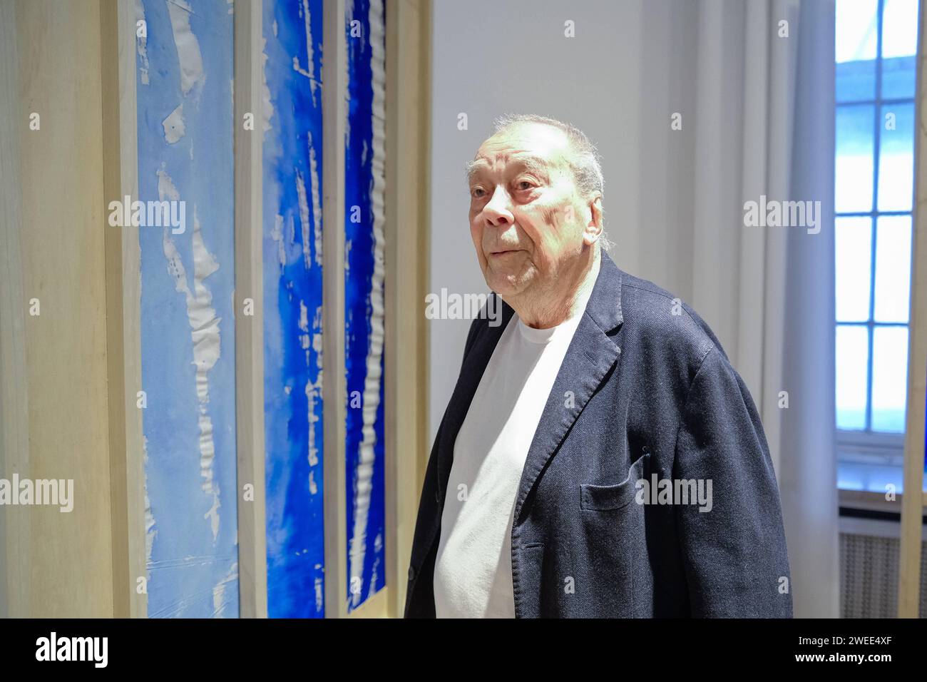 Düsseldorf 24.01.2024 Künstler Günther Uecker Lichtbogen Ausstellung im Goethe-Museum ...