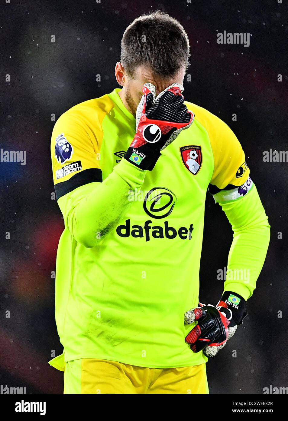 Neto of AFC Bournemouth looks dejected - AFC Bournemouth v Liverpool ...