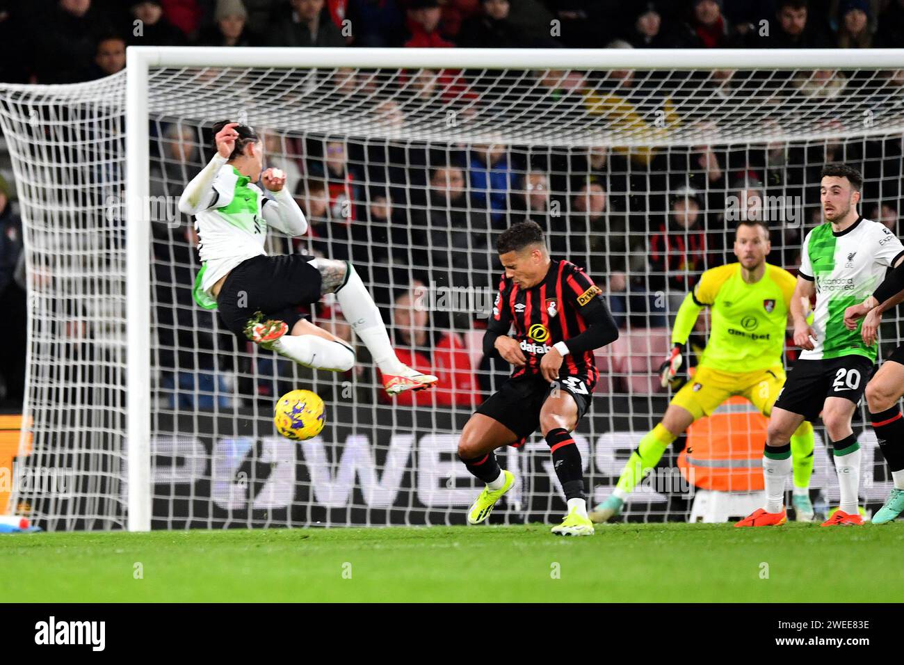 Darwin Nunez of Liverpool miss kicks - AFC Bournemouth v Liverpool ...