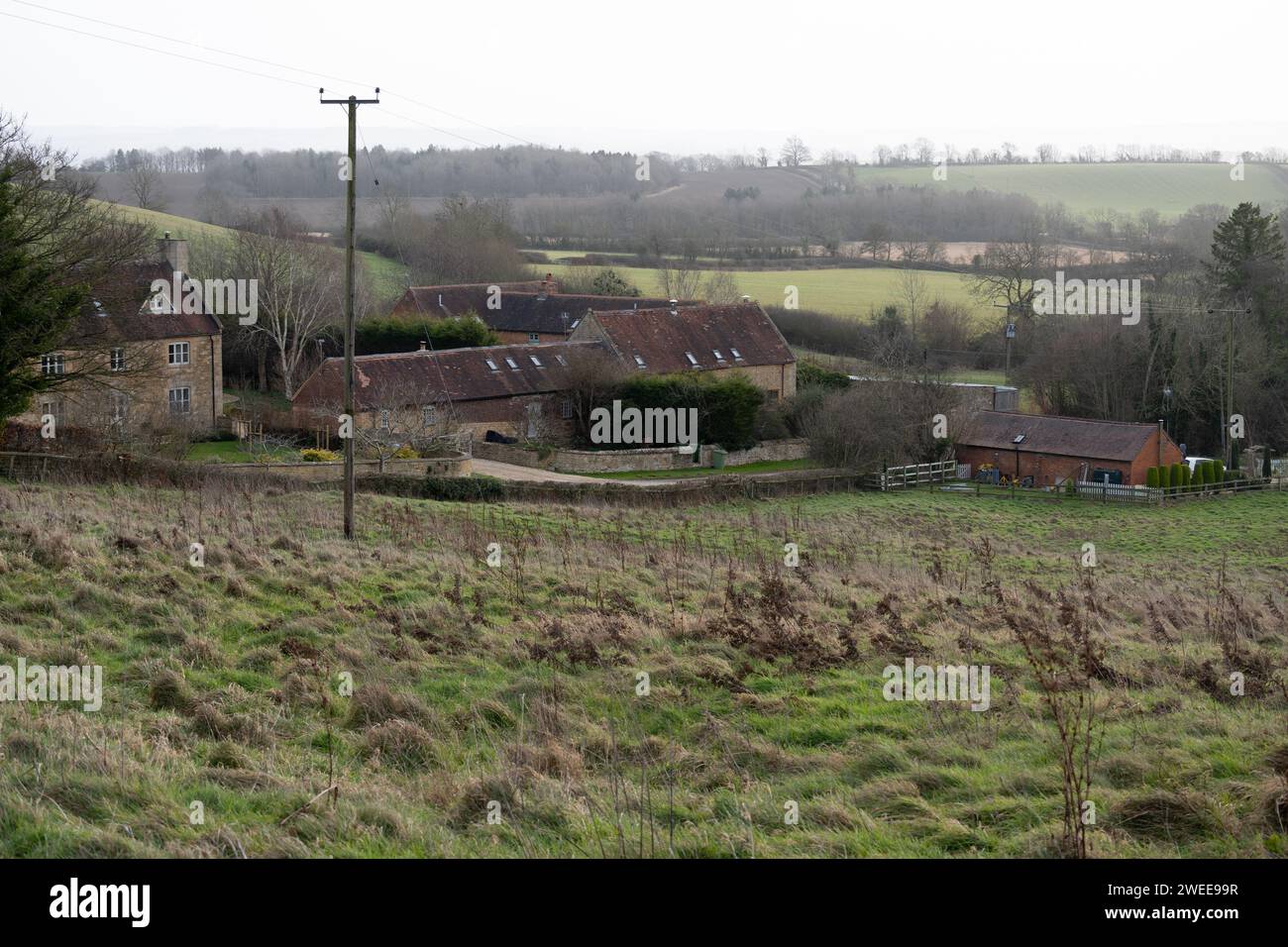 Winter villages hi-res stock photography and images - Alamy