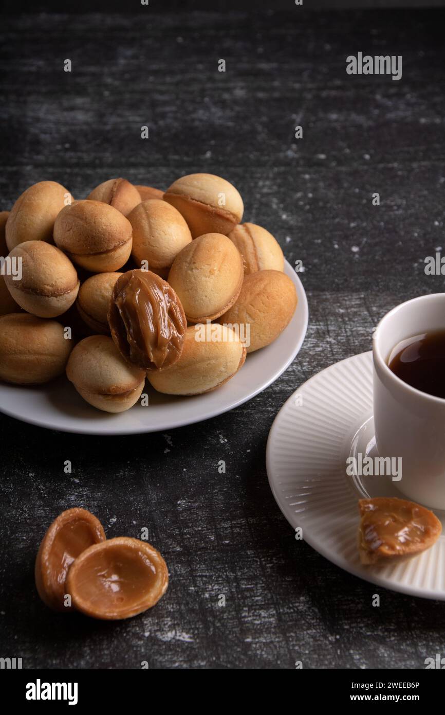 nut, sweet, sweet food, condensed milk, photo, dessert, background ...