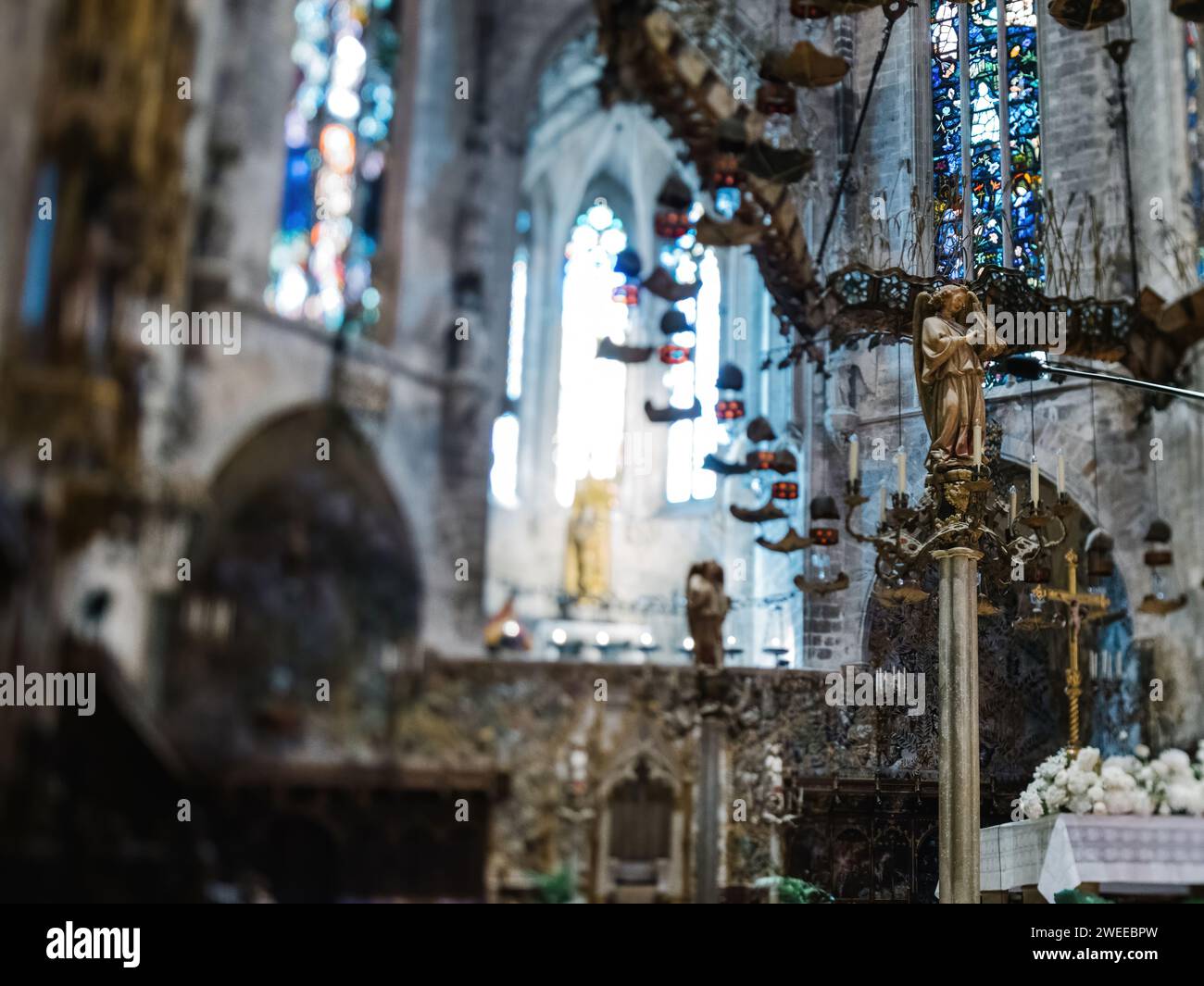 Step inside Palma de Mallorcas Catedral-Baslica de Santa Maria and ...