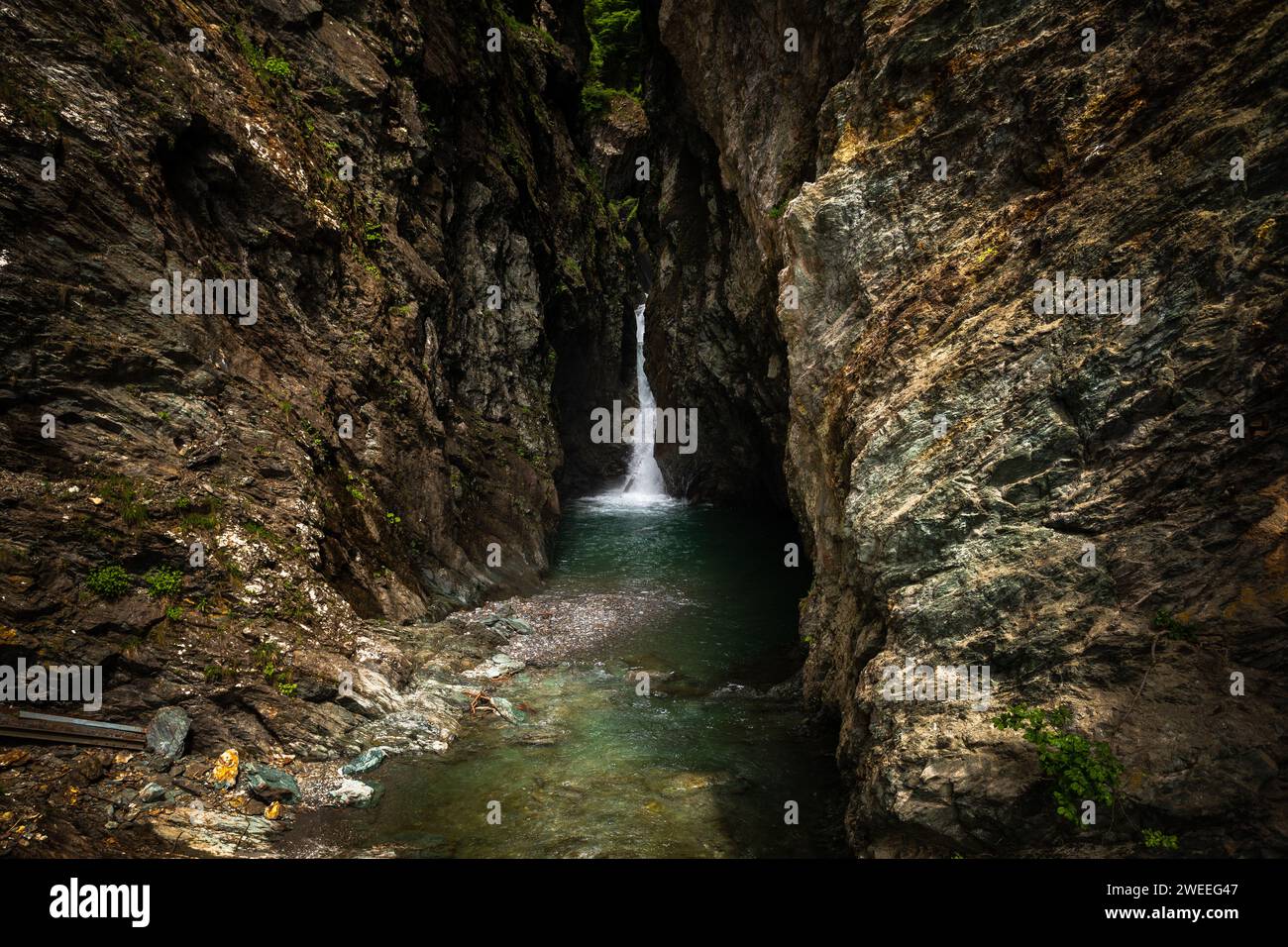 Diosazs gorges suspended path hi-res stock photography and images - Alamy