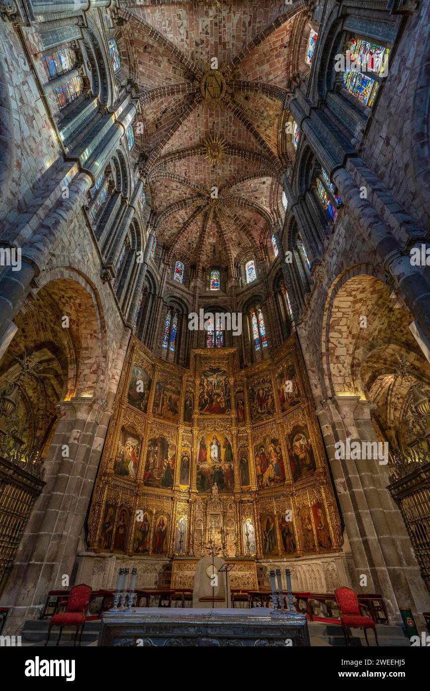 Interior of Saint Mary Cathedral , Toledo, Spain Stock Photo - Alamy