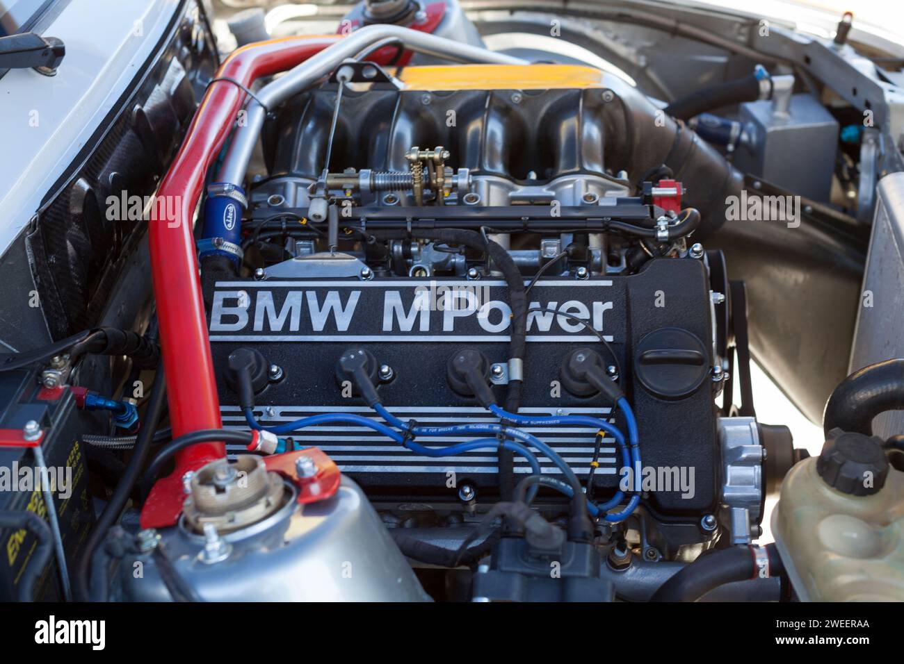 Car from the 90s hi-res stock photography and images - Alamy