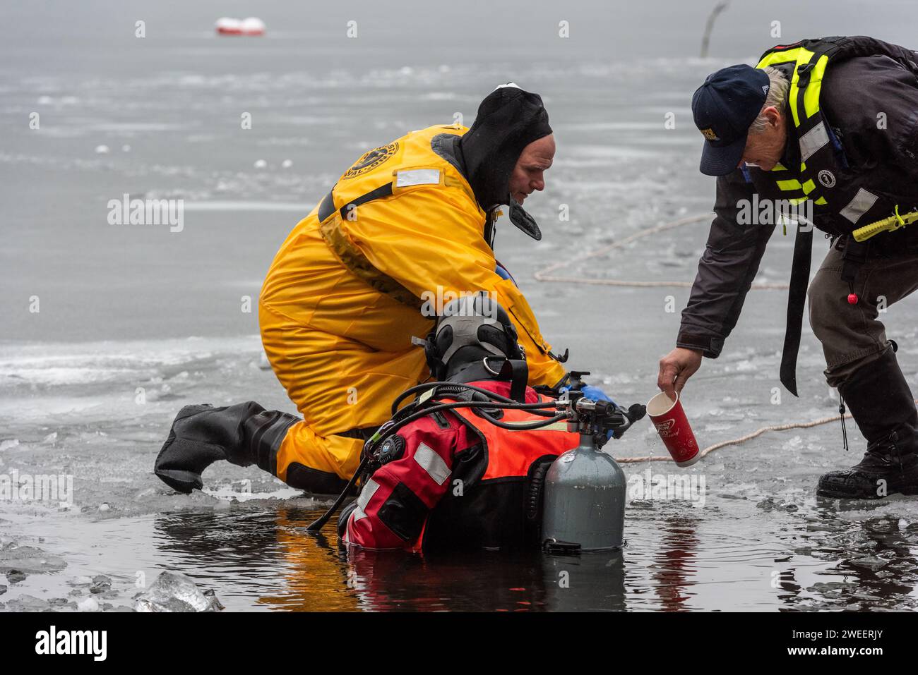 Frozen oxygen line hi-res stock photography and images - Alamy