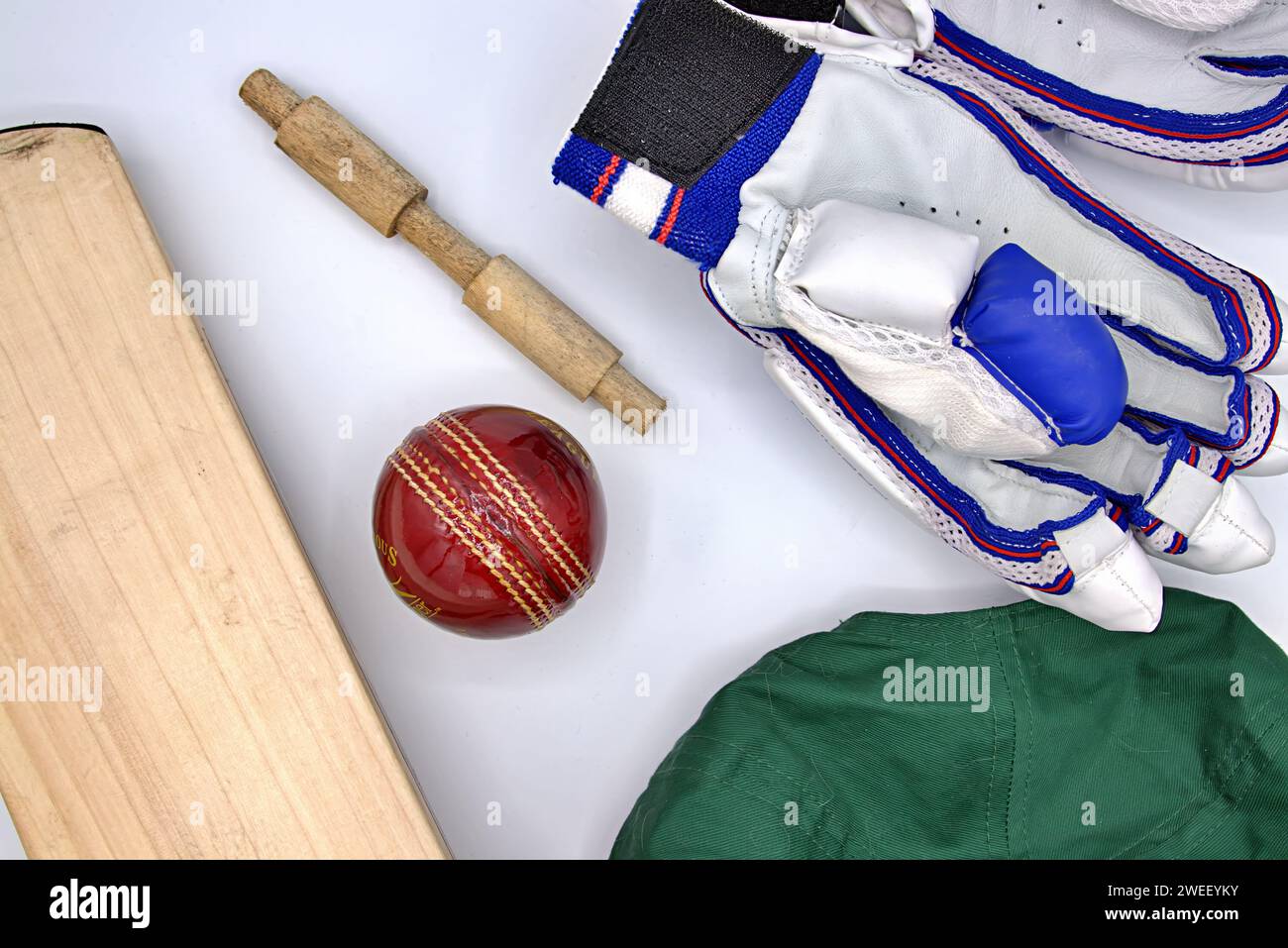 Sport cricket lying down hi-res stock photography and images - Alamy