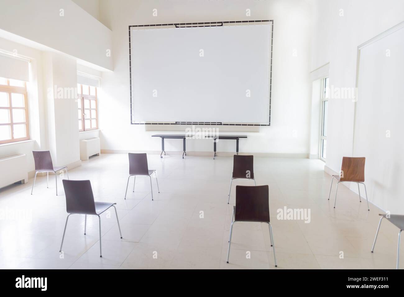 Large event room hi-res stock photography and images - Alamy