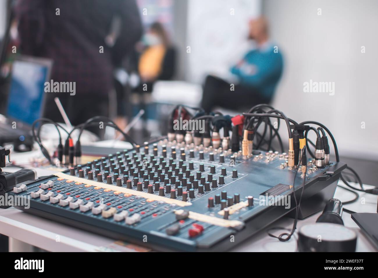 Video mixer hi-res stock photography and images - Alamy