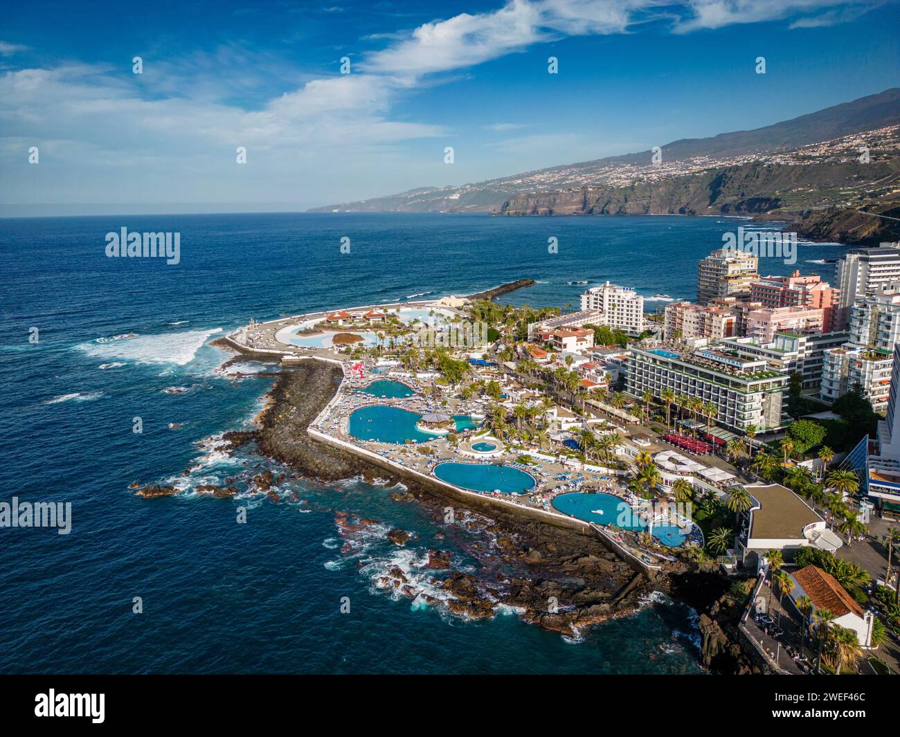 Lago martinez hi-res stock photography and images - Alamy