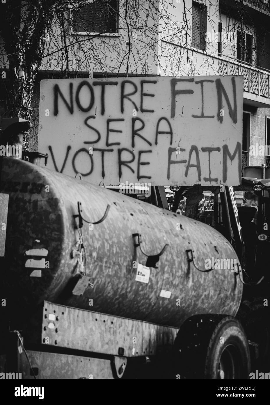 News protest farmers Black and White Stock Photos & Images - Alamy