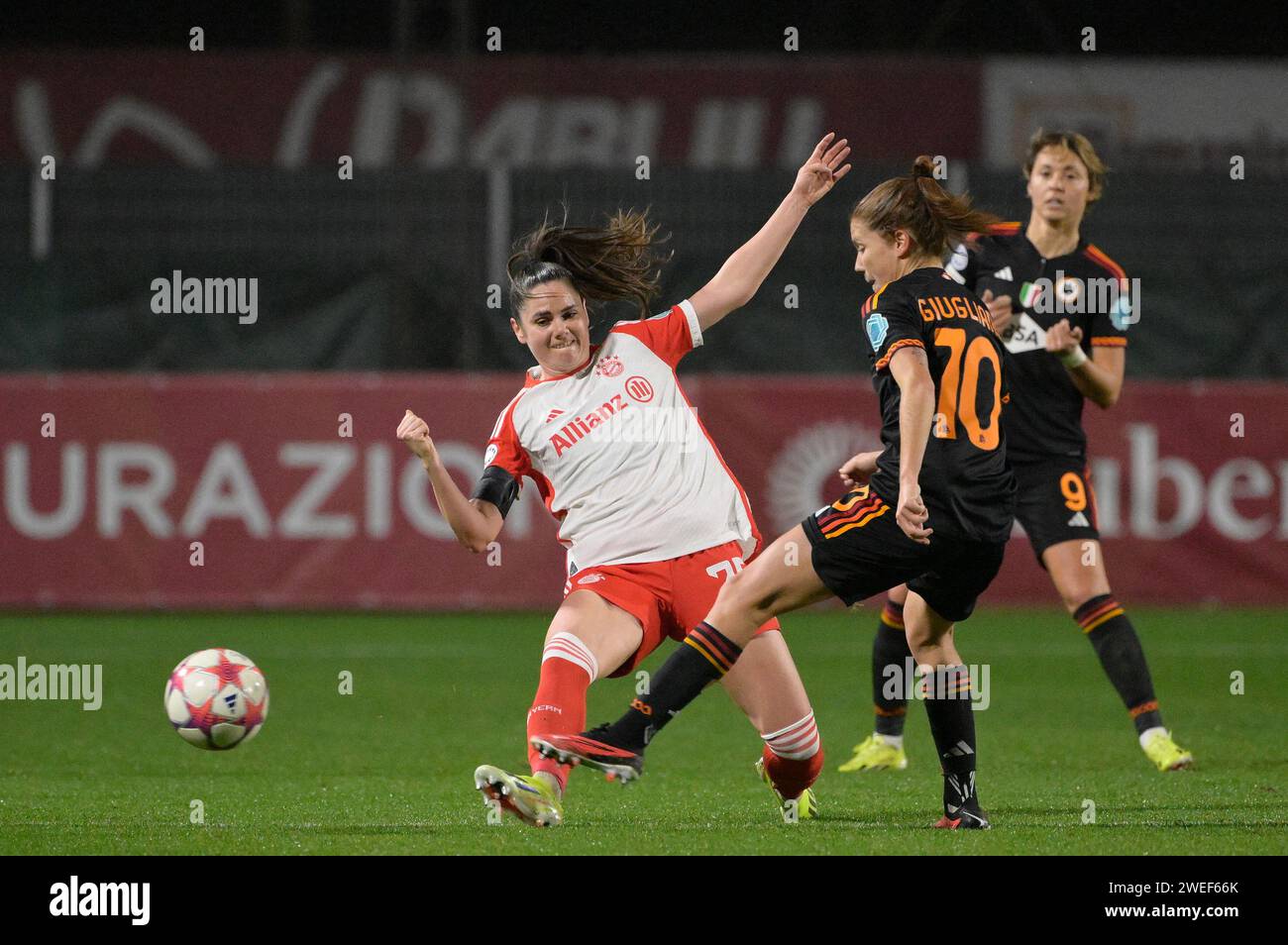 Sarah zadrazil fc bayern monaco hi-res stock photography and images - Alamy