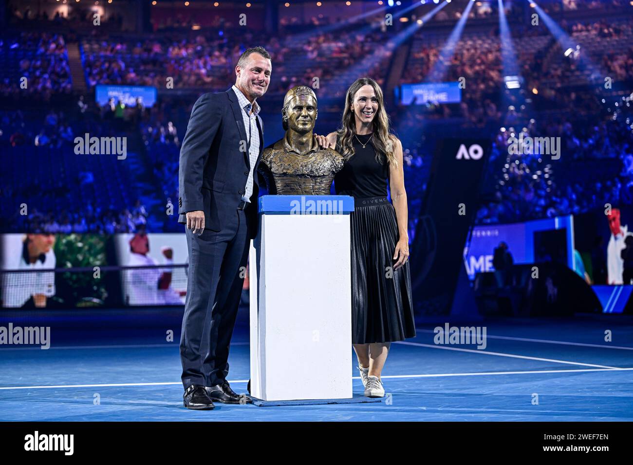 Lleyton Hewitt with his wife Bec Hewitt posing with a statue of himself ...