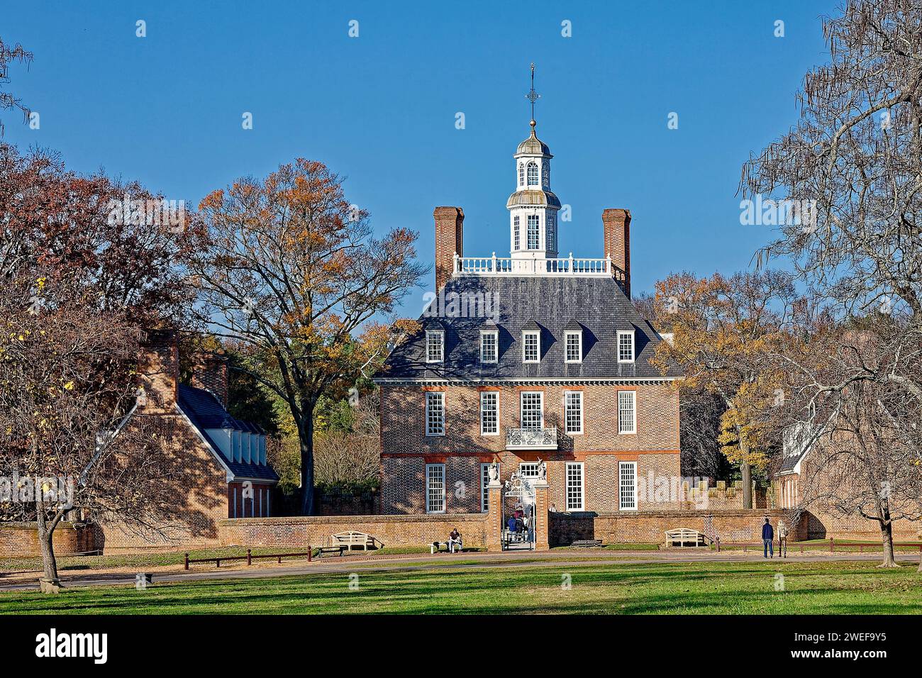 Governor's Palace, 1706, historic site, brick buildings, symmetrical ...