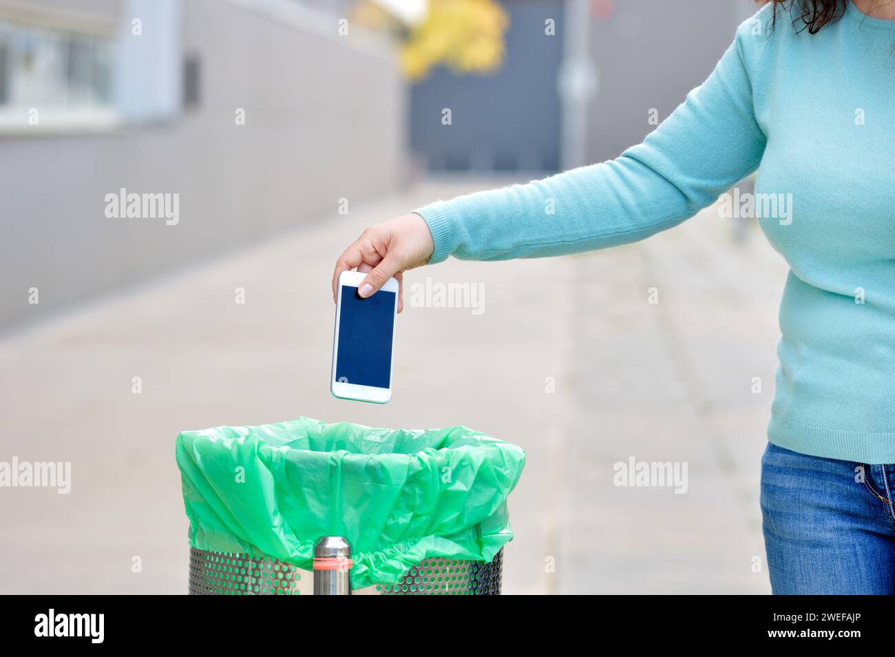 Smart dustbin hi-res stock photography and images - Alamy