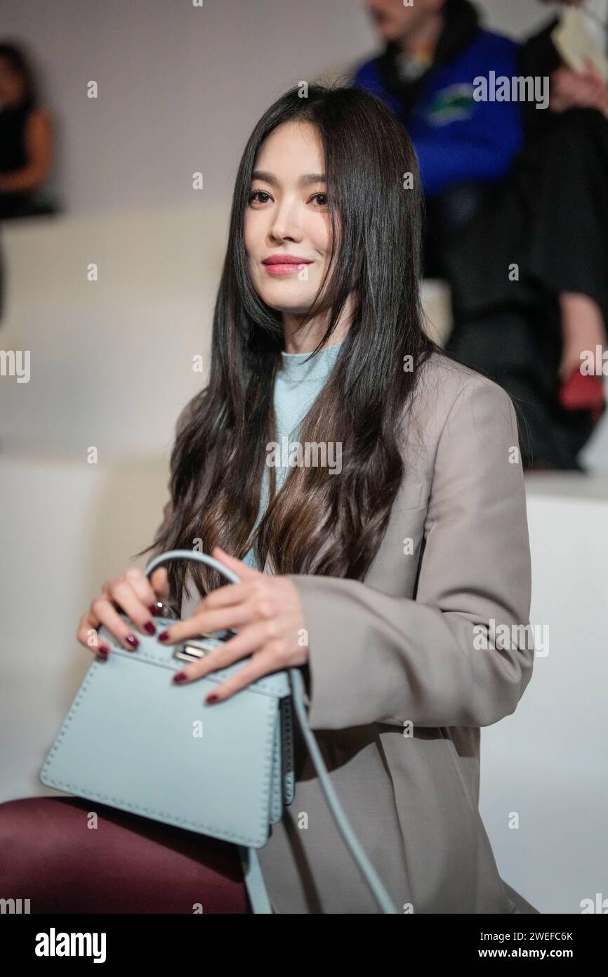 Song Hye-kyo arrives for the Fendi Haute Couture Spring-Summer 2024 ...