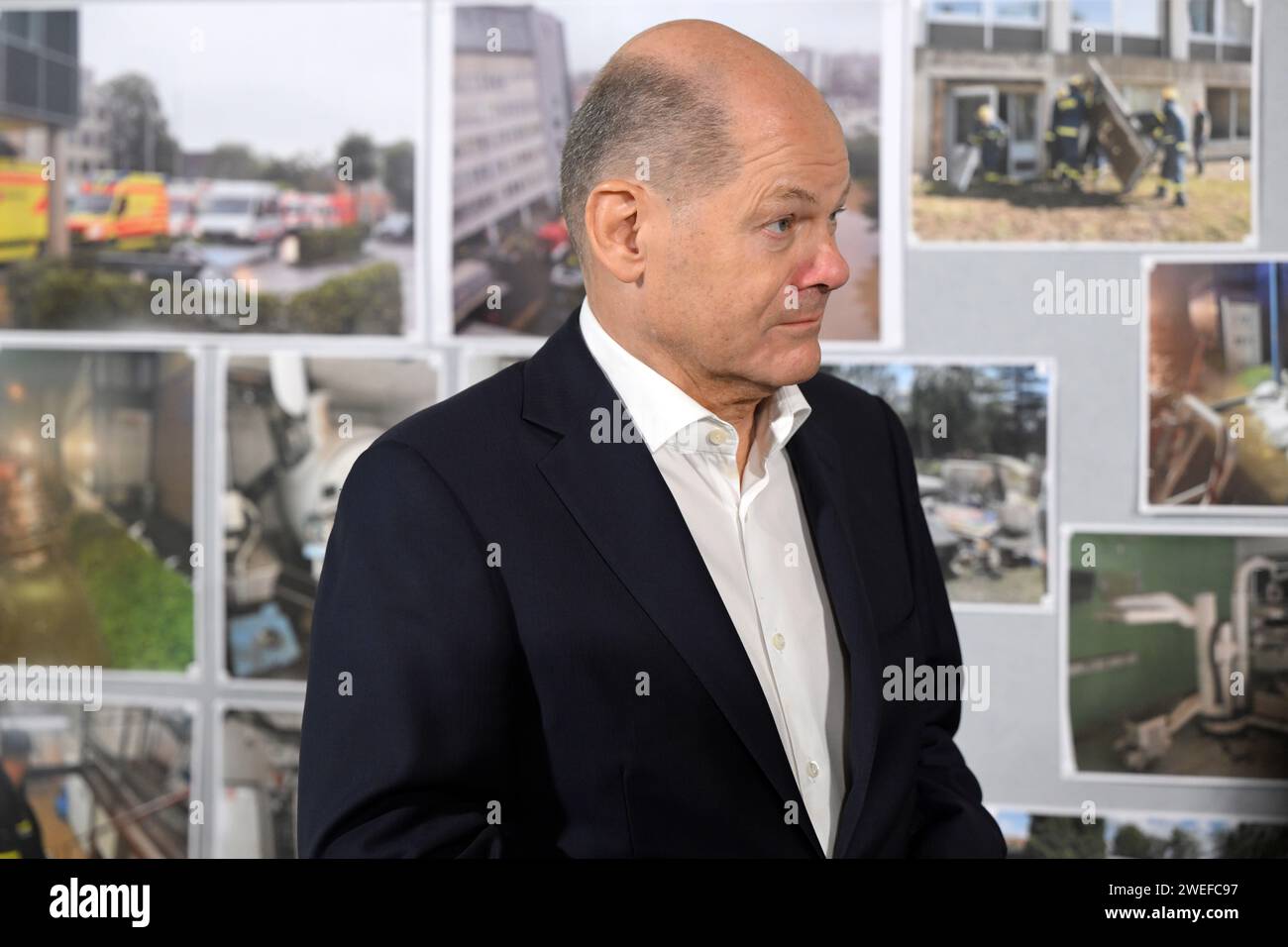 Eschweiler, Germany. 25th Jan, 2024. Federal Chancellor Olaf Scholz ...