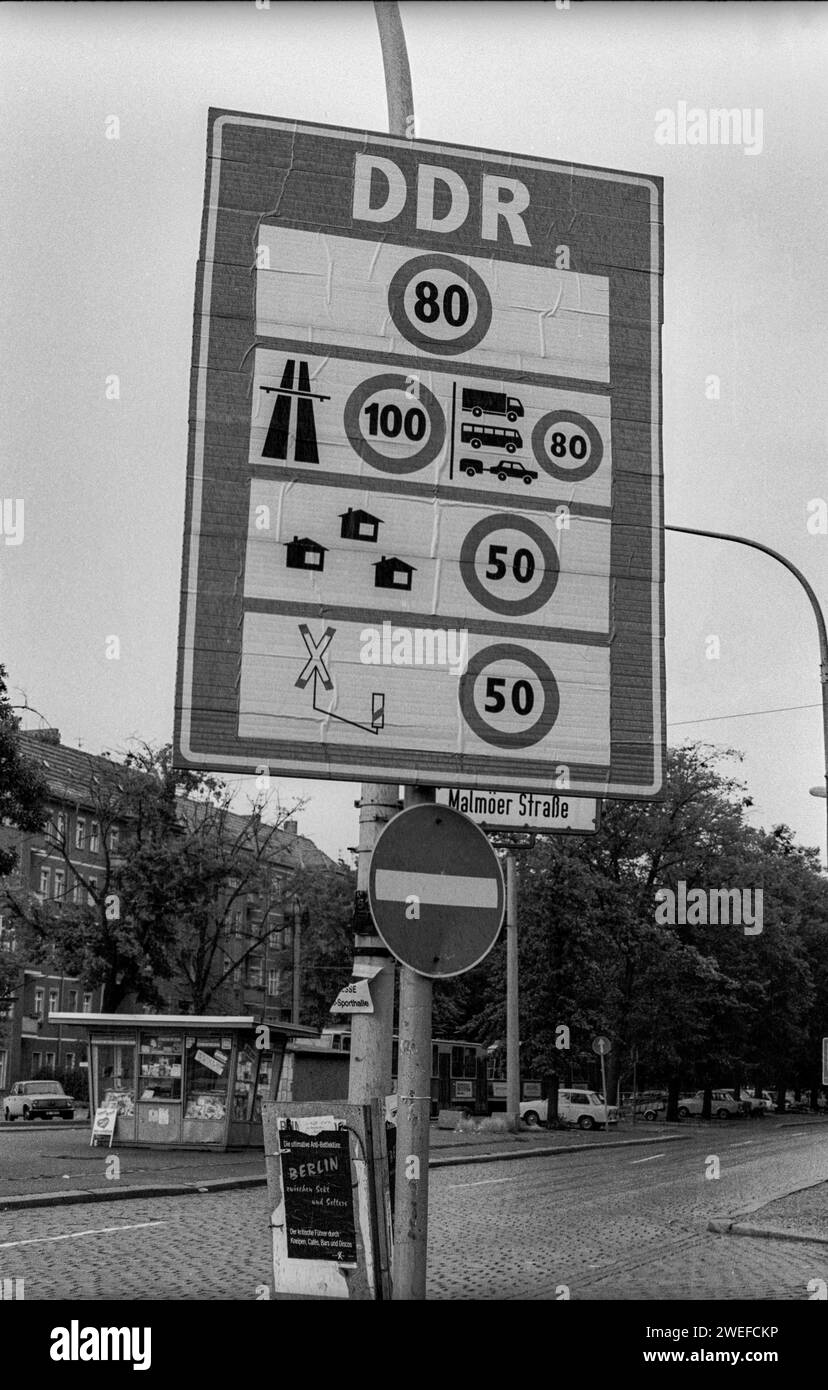 Verhallten hi-res stock photography and images - Alamy