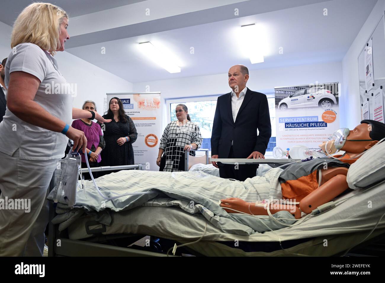Eschweiler, Germany. 25th Jan, 2024. Chancellor Olaf Scholz (SPD) talks ...