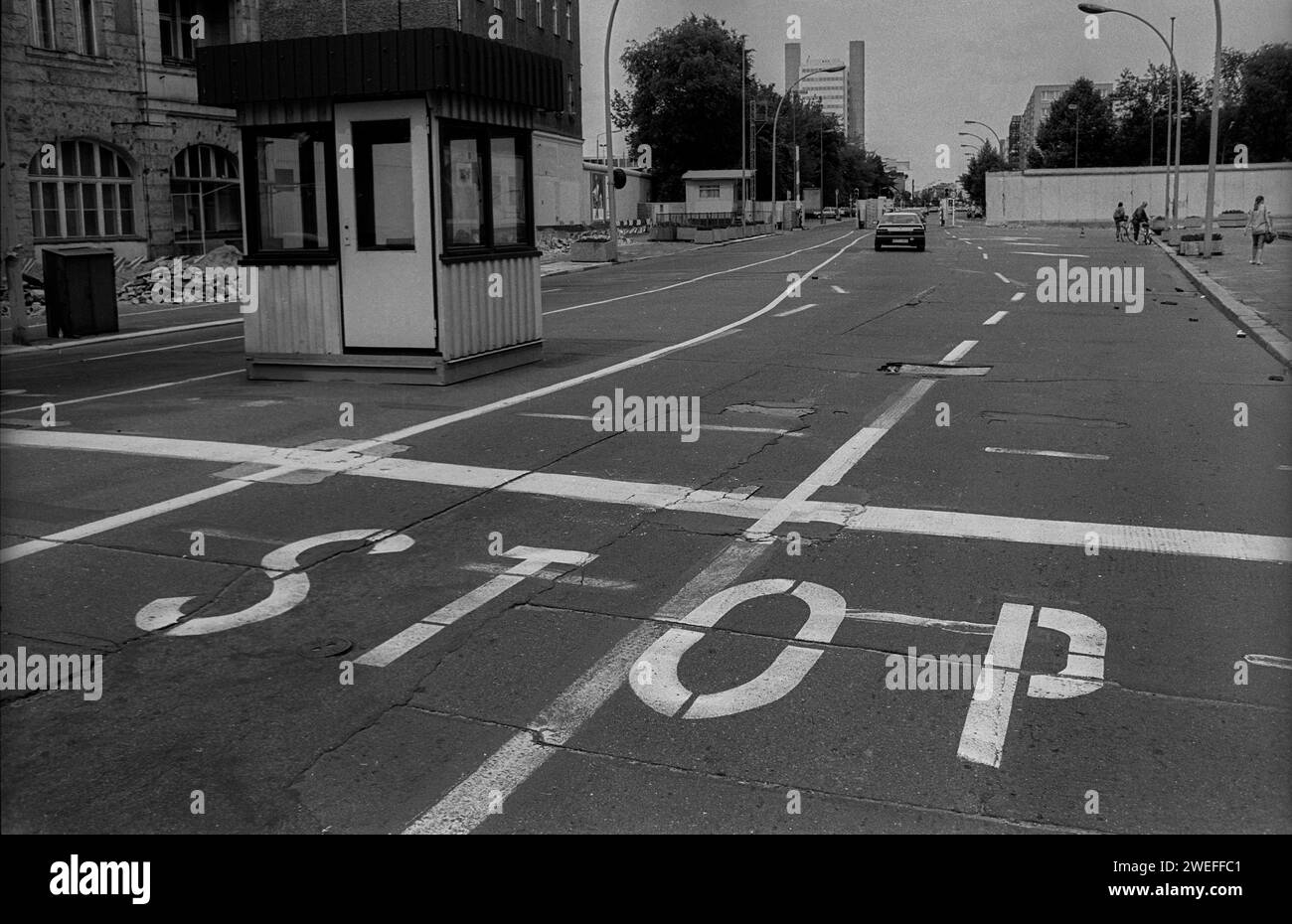 DDR, Berlin, 15.07.1990, ehem. Grenzübergang Chausseestraße, Stop, Rolf ...