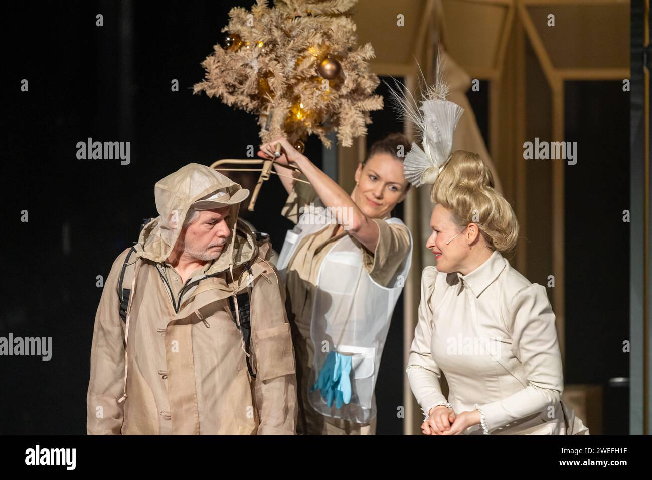 Ensemble Hauptdarsteller sind Lisa Birke Balzer, Steffi Krautz, Peter ...