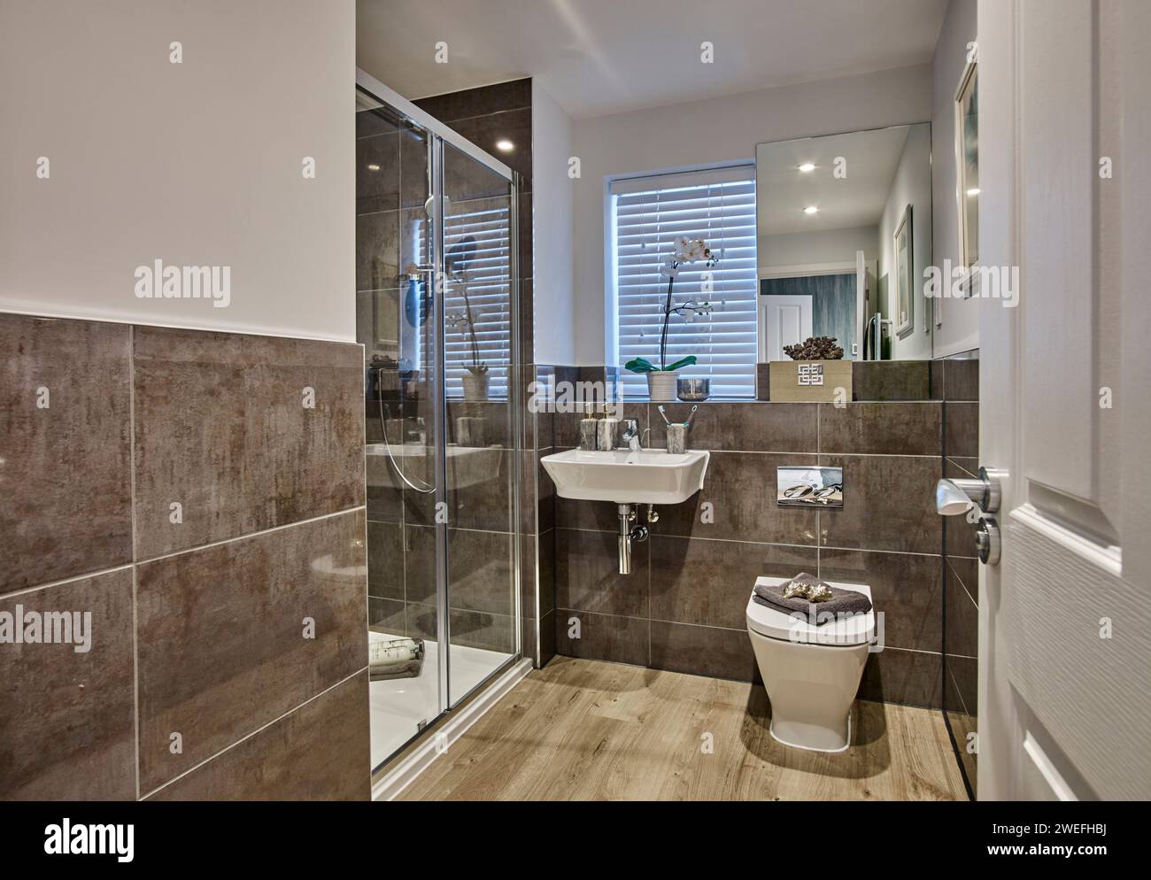 Ensuite room hi-res stock photography and images - Alamy