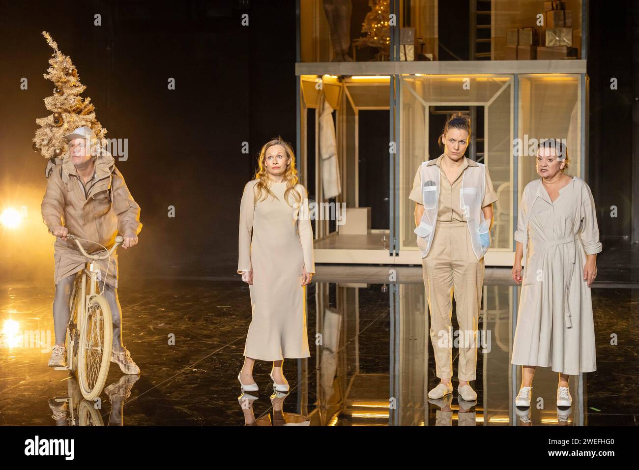 Ensemble Hauptdarsteller sind Lisa Birke Balzer, Steffi Krautz, Peter ...