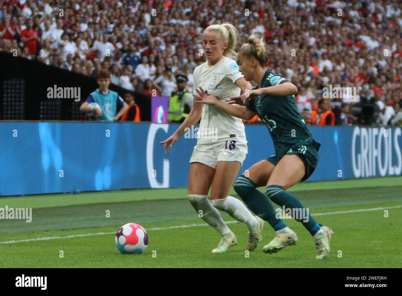 Chloe Kelly and Giulia Gwinn UEFA Women's Euro Final 2022 England v ...