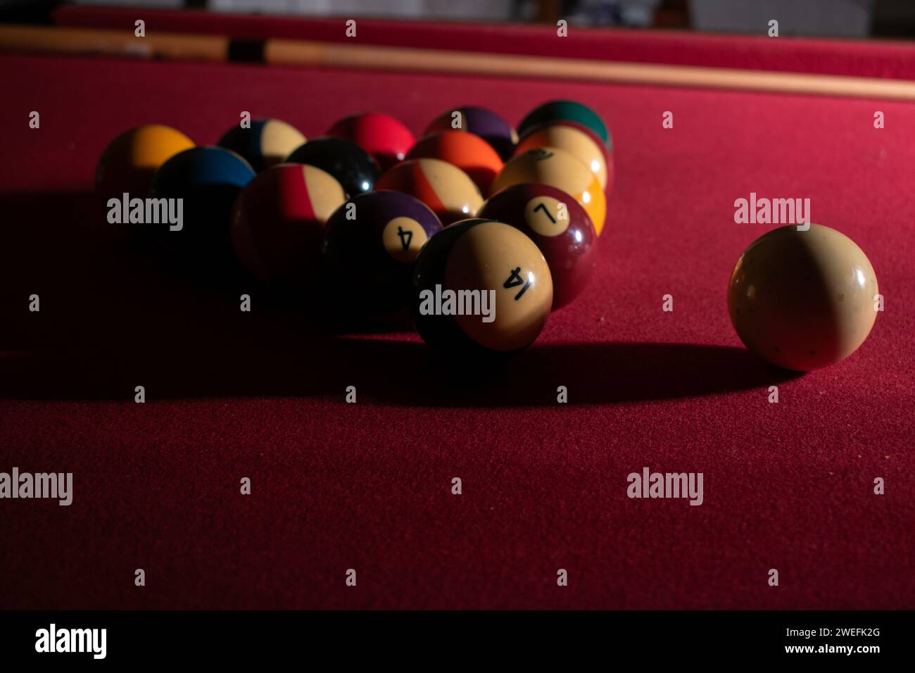 8 ball pool hi-res stock photography and images - Alamy