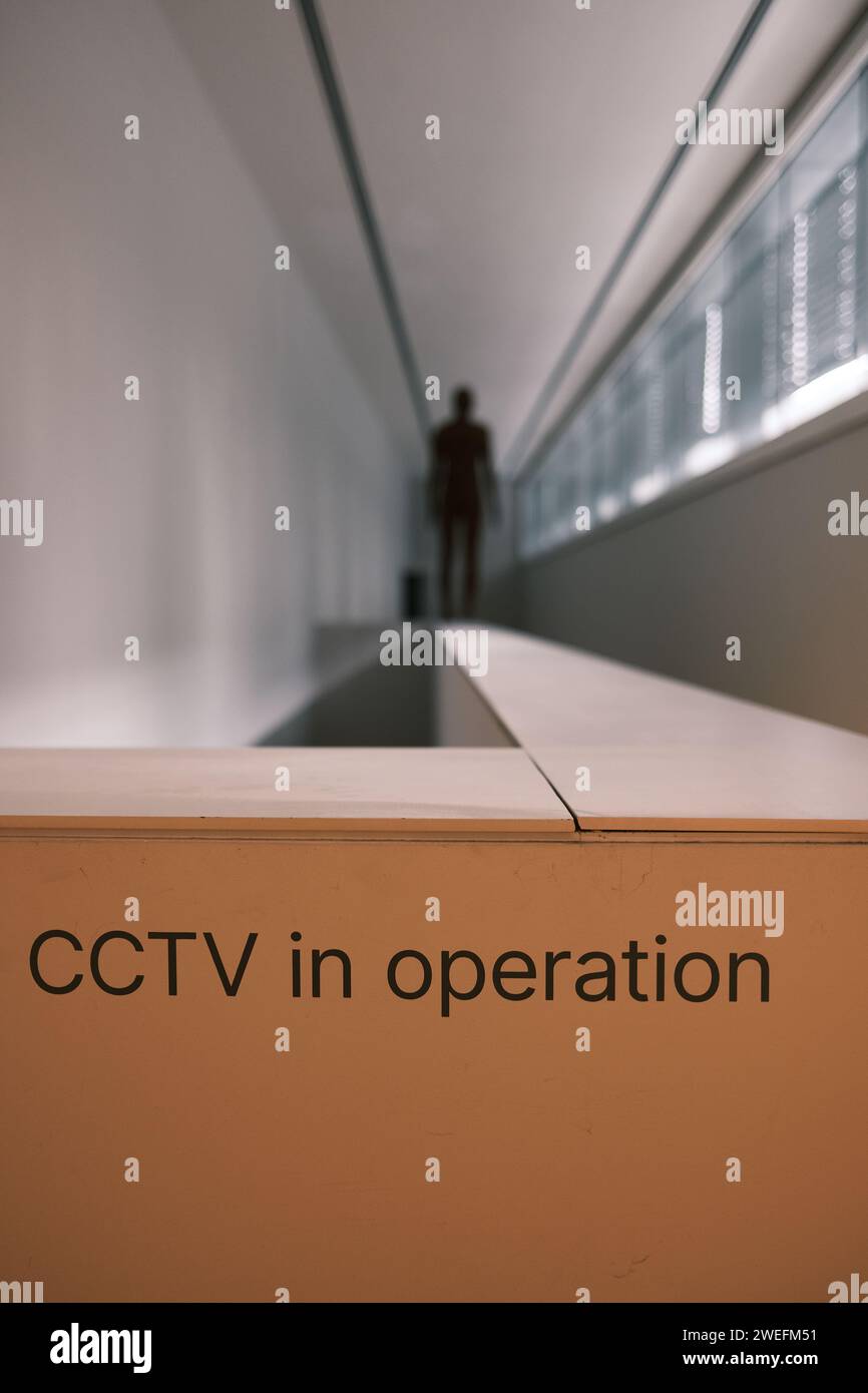 It gallery cctv hi-res stock photography and images - Alamy