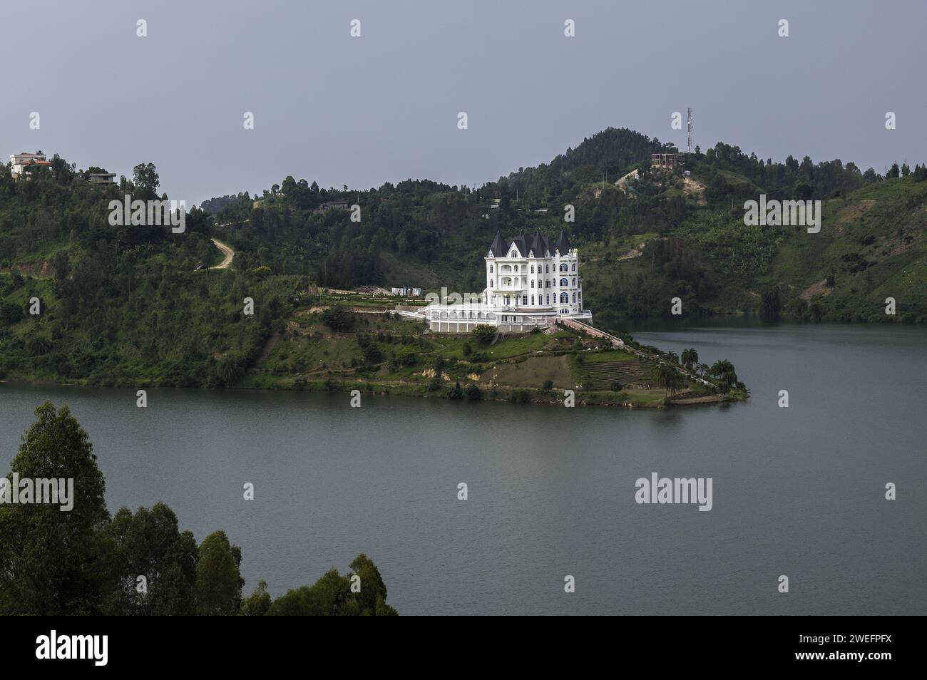 Ubwiza bwa chateau marara hi-res stock photography and images - Alamy