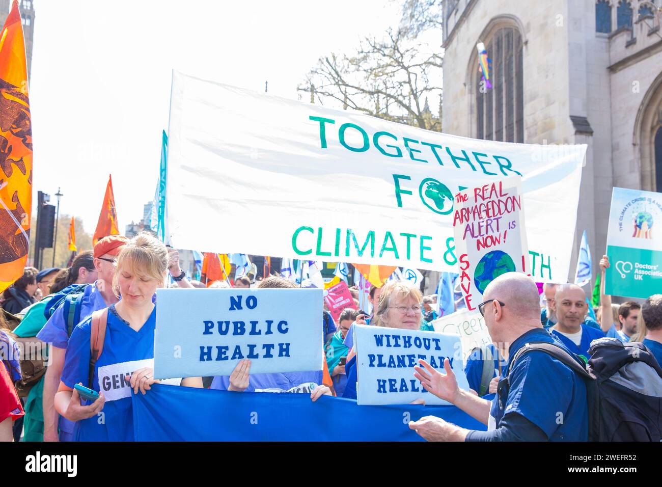 Climate activists hi-res stock photography and images - Alamy