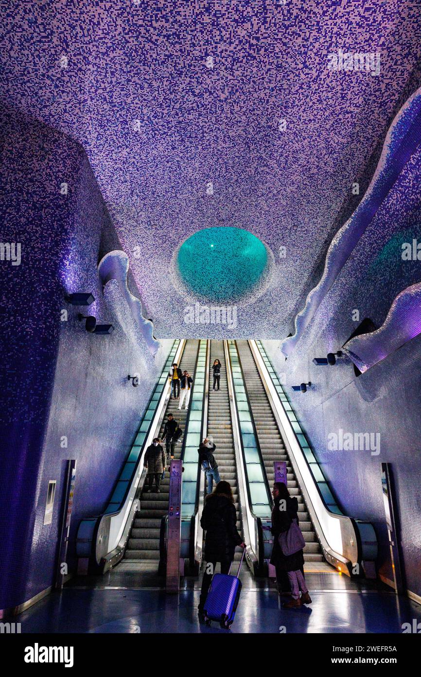 One of the most beautiful metro stations of Europe, Toledo in Italy ...