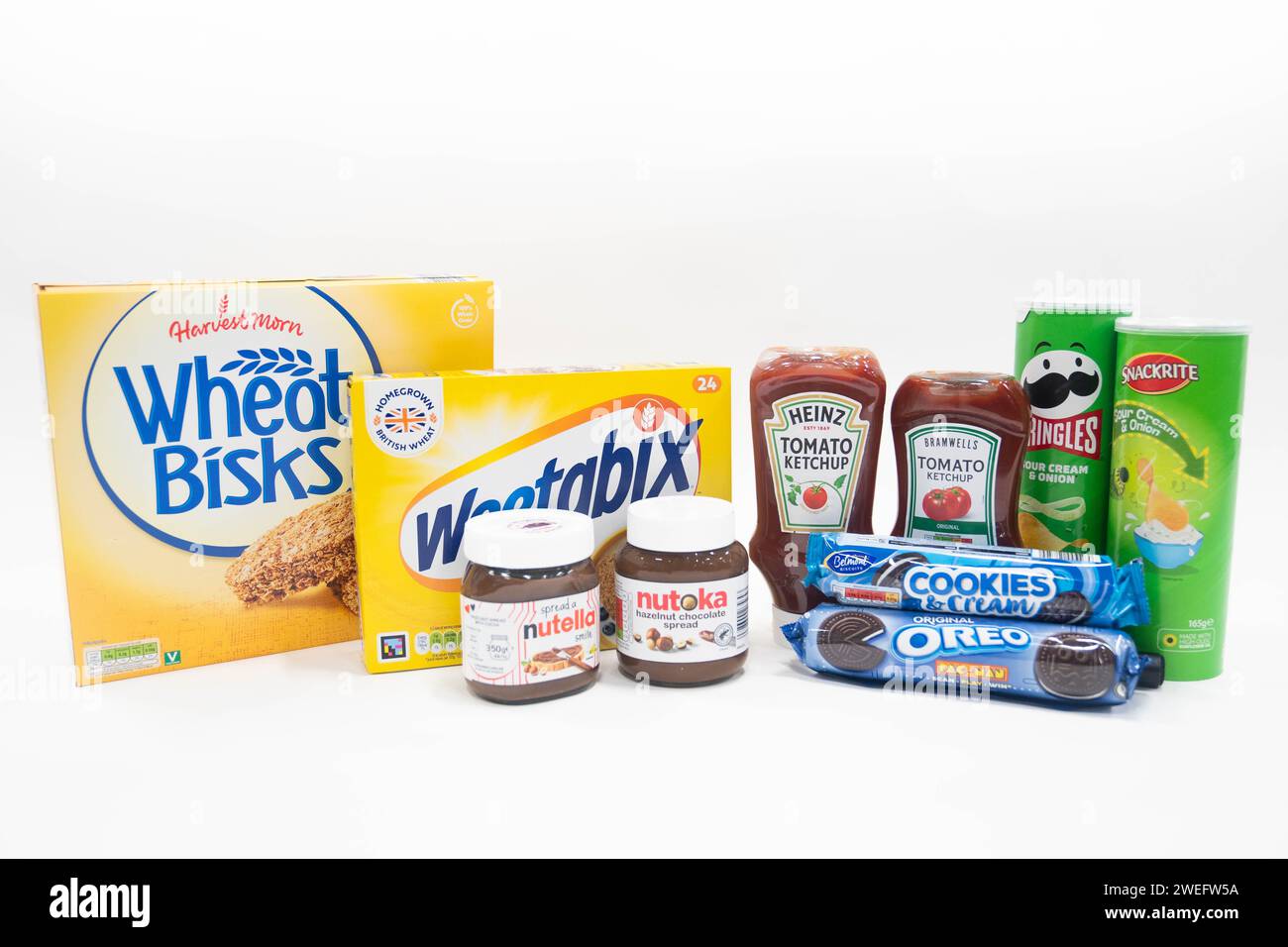 Pringles in the uk hi-res stock photography and images - Alamy