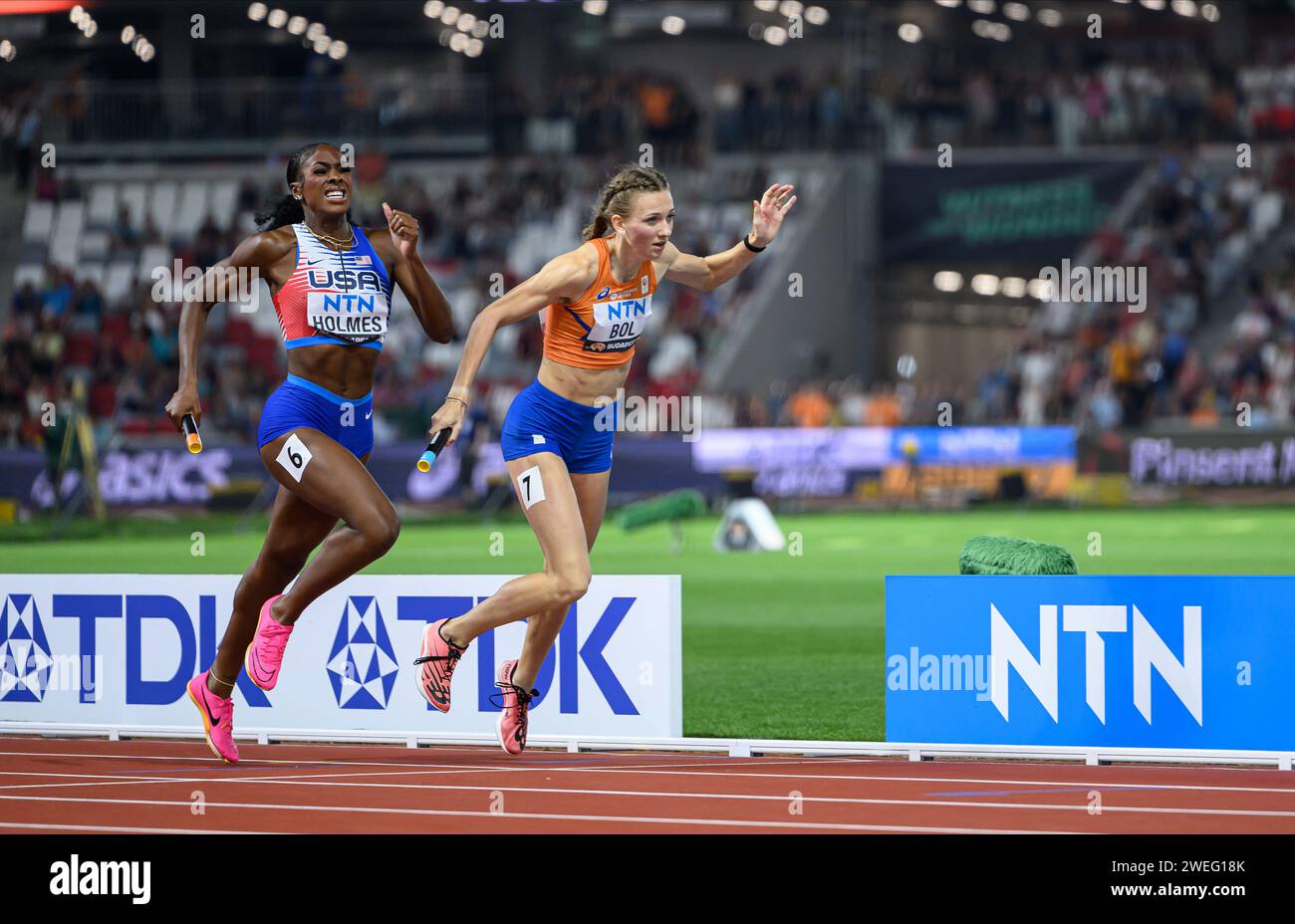 Femke Bol falls to the ground in the final meters of the Mixed 4x400 m ...