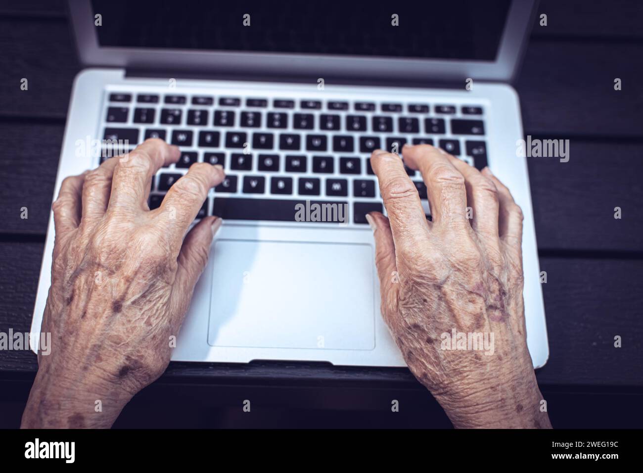 Fading keyboard hi-res stock photography and images - Alamy