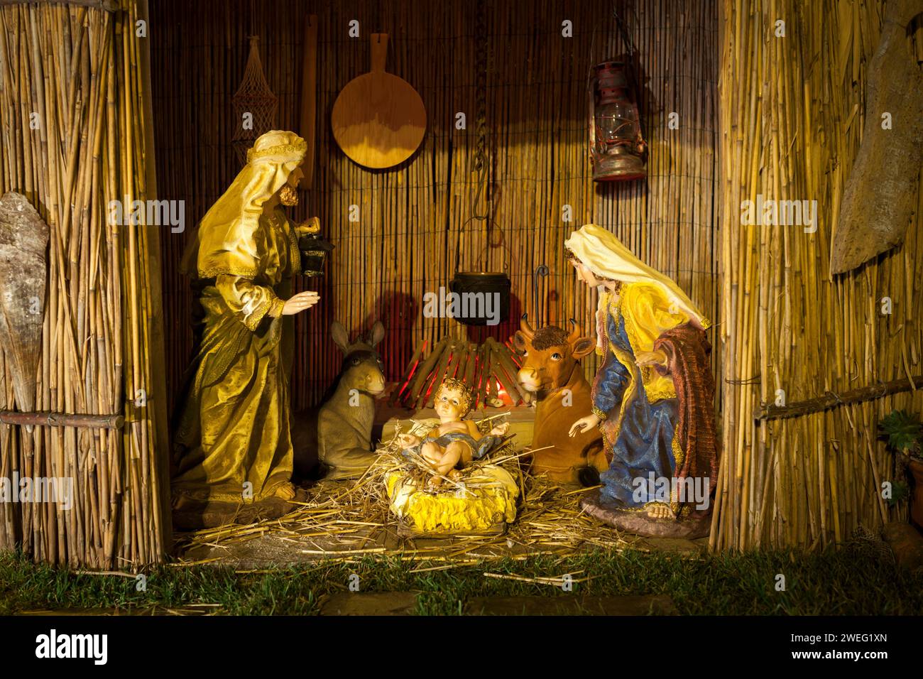 Christmas crib nativity scene hi-res stock photography and images - Alamy