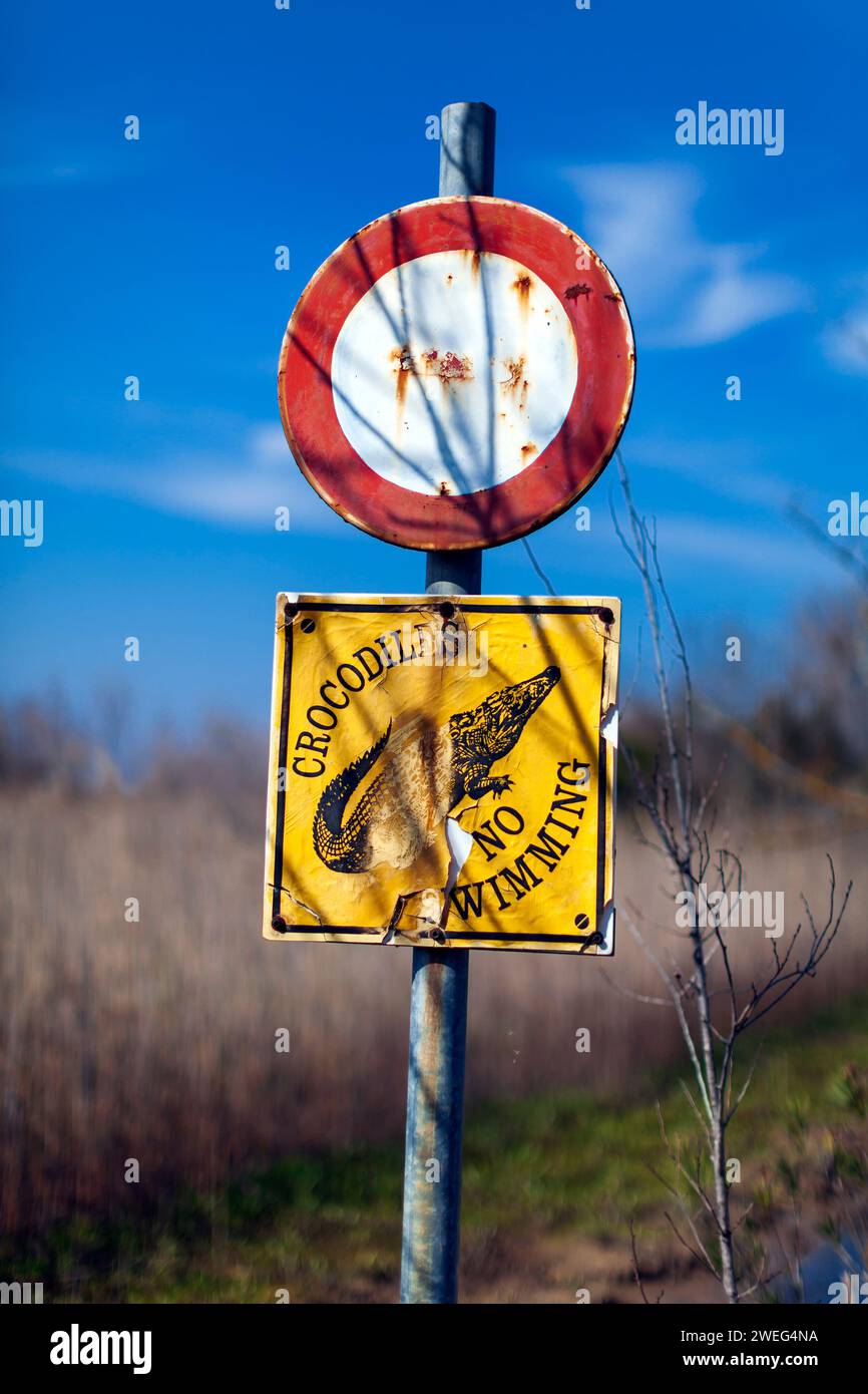 Crocodiles warning sign Stock Photo - Alamy