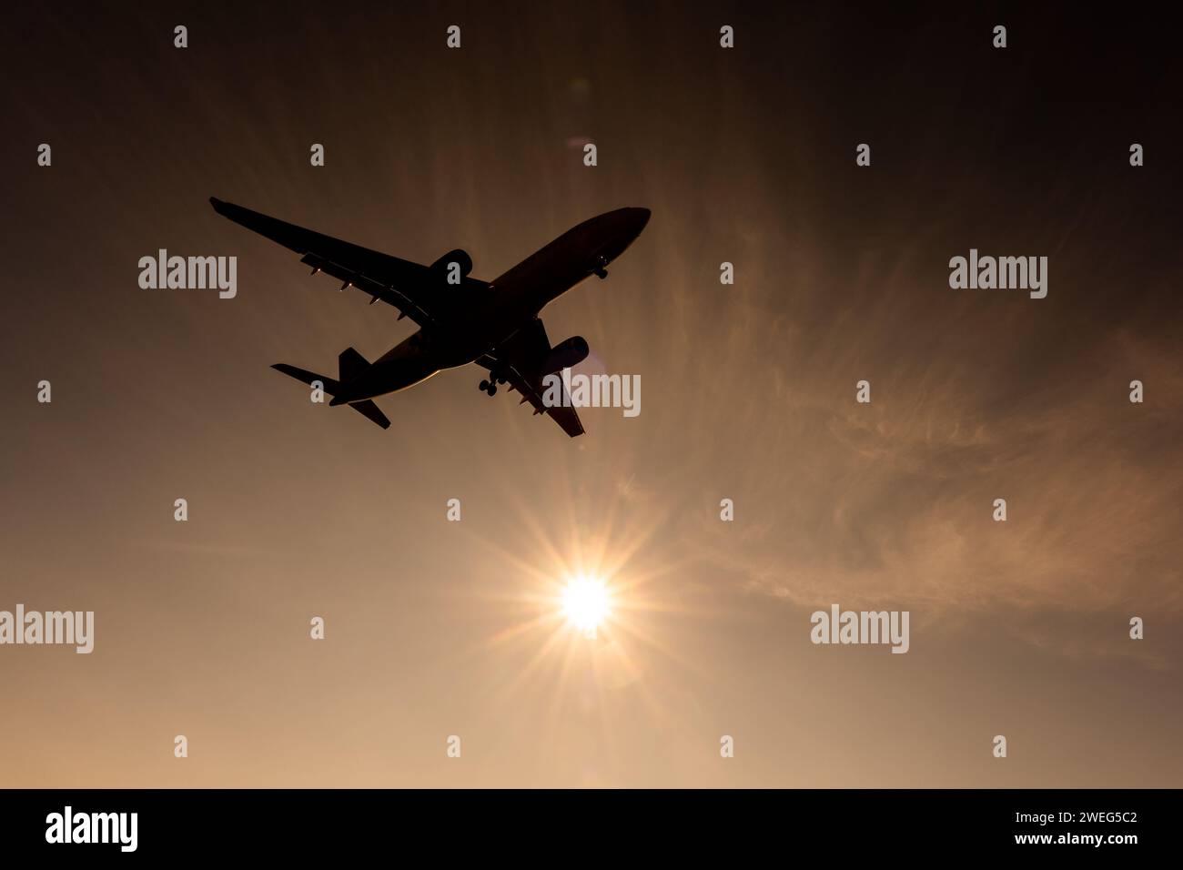 Hungary Air Cargo is landing at Budapest Airport Stock Photo - Alamy