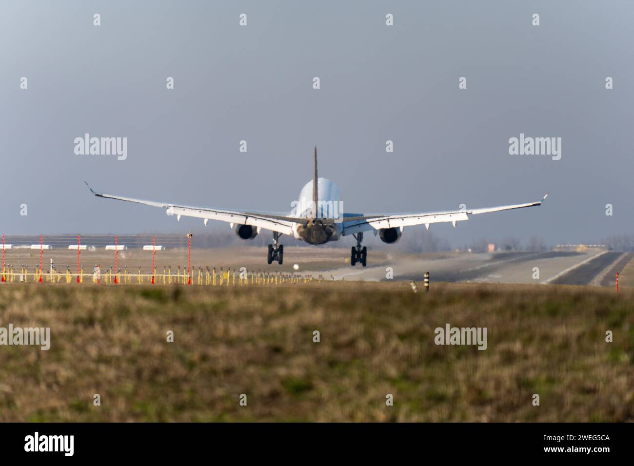 Hungary Air Cargo is landing at Budapest Airport Stock Photo - Alamy