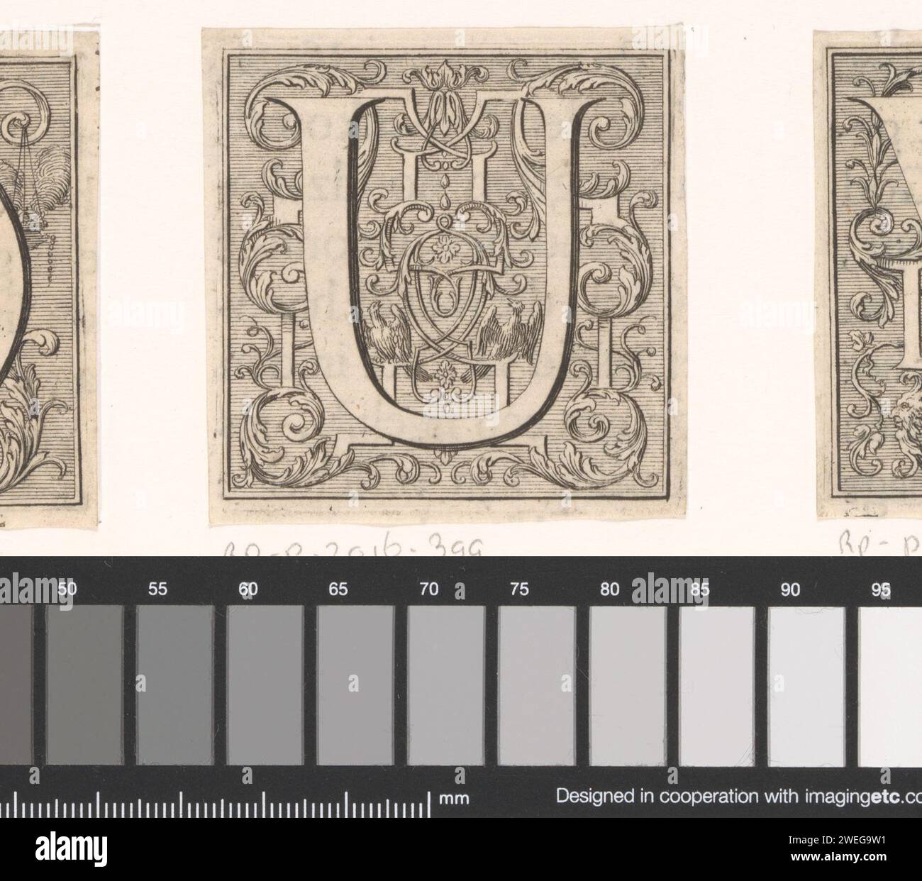 Letter U, anonymous, 1700 - 1799 print Let you against a background ...