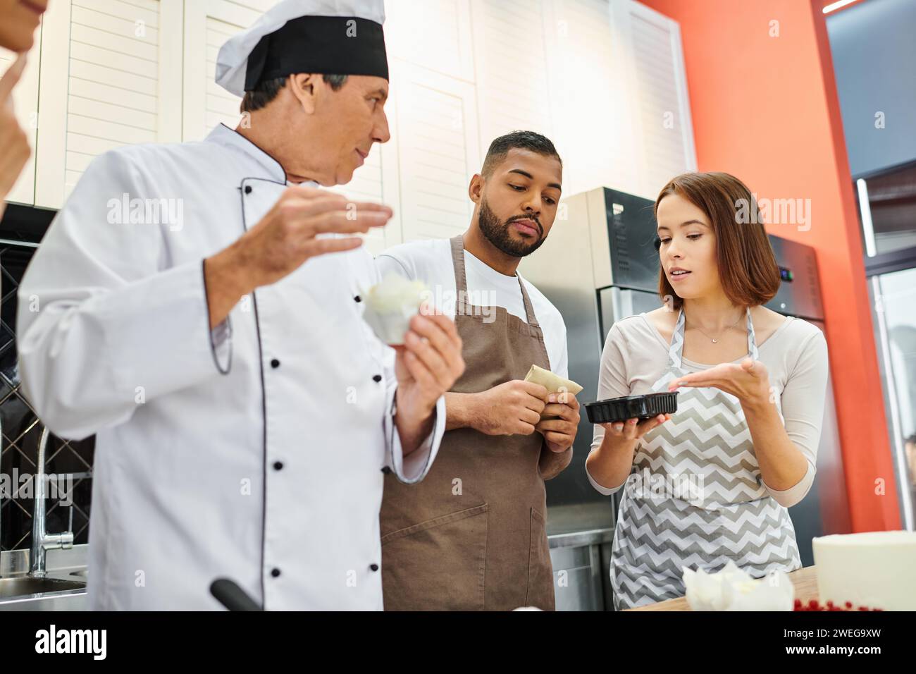 Cooking lesson hi-res stock photography and images - Alamy