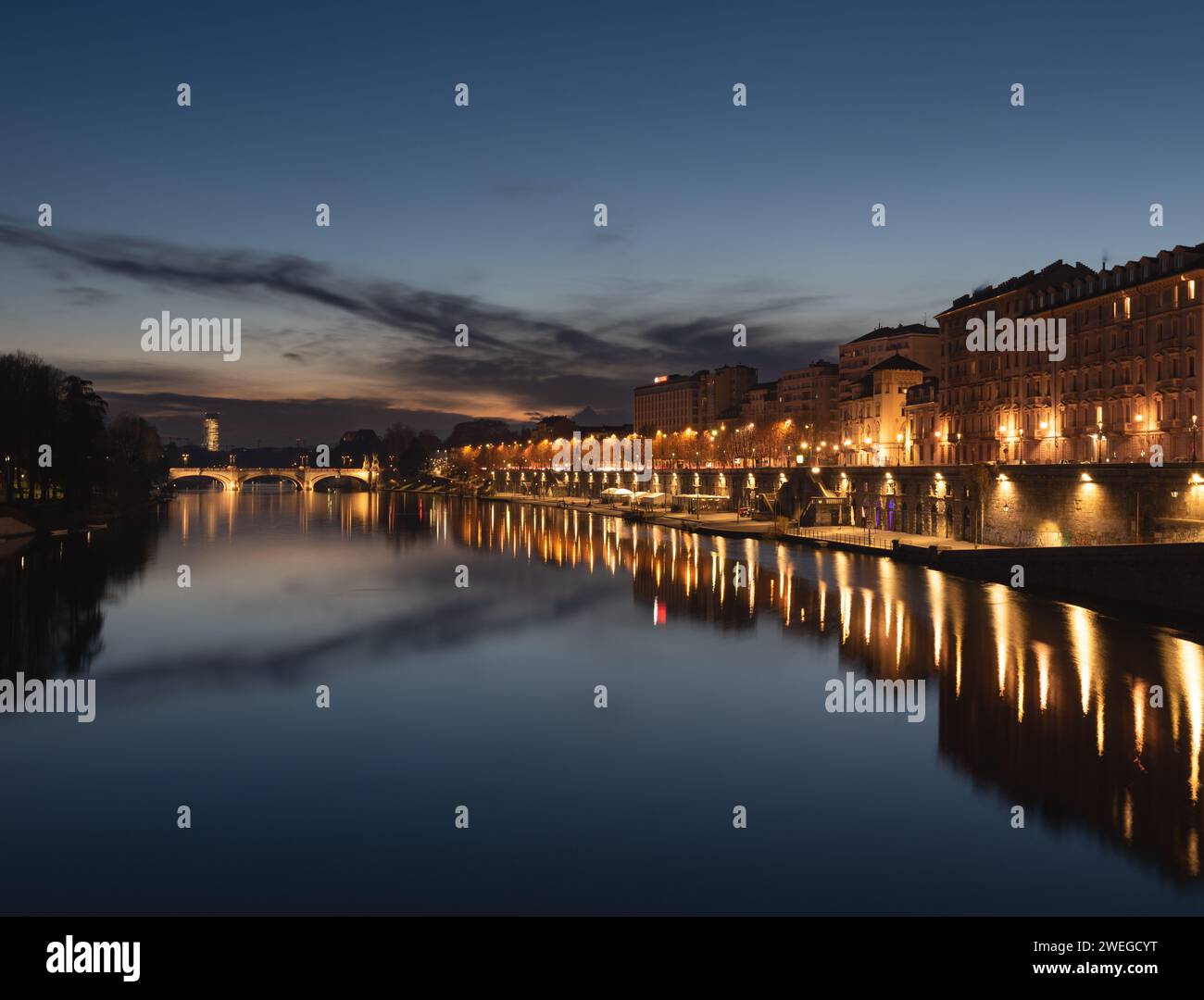 I Murazzi, famous, elegant, along the Torinese river, at sunset ...