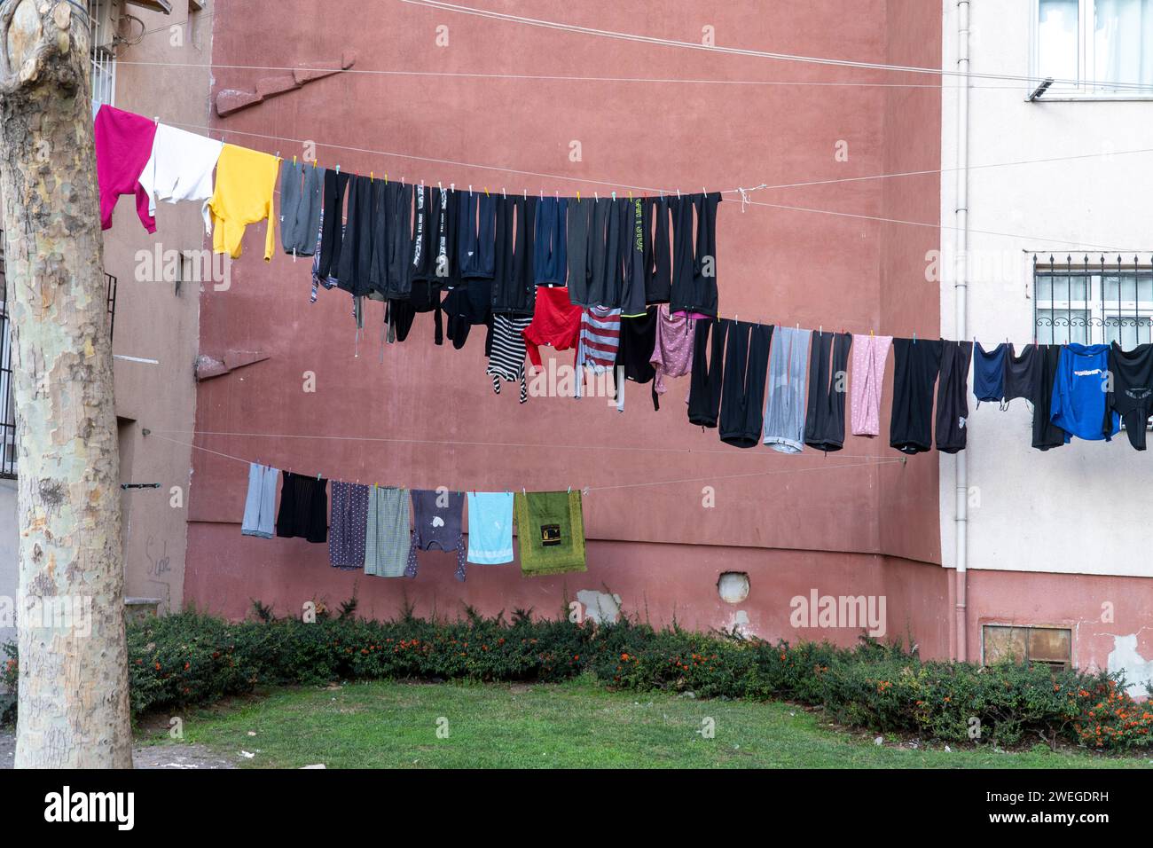 Laundry street istanbul hi-res stock photography and images - Alamy